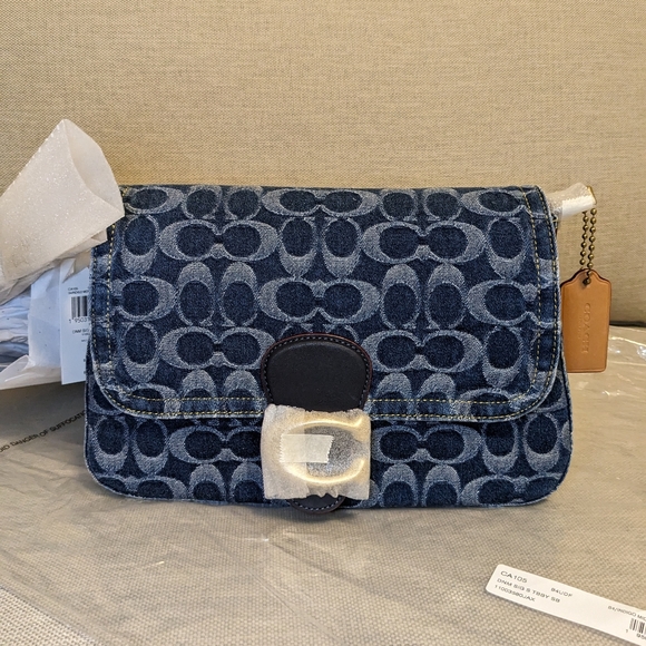 Coach | Bags | Coach Soft Tabby Shoulder Bag In Signature Washed Denim ...